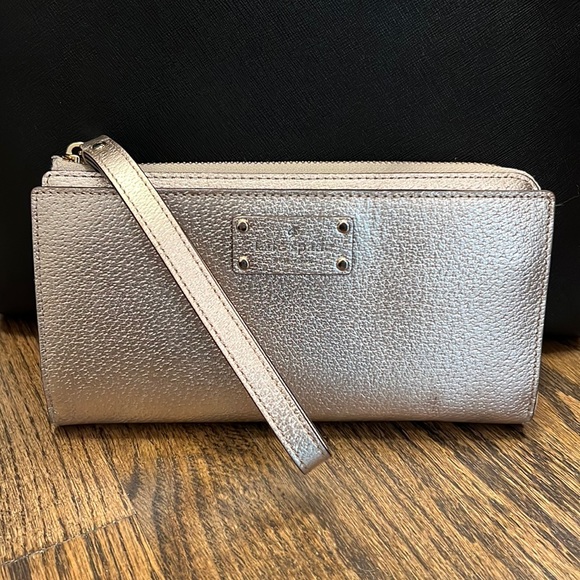 kate spade | Bags | Kate Spade Zipper Wallet Rose Gold | Poshmark